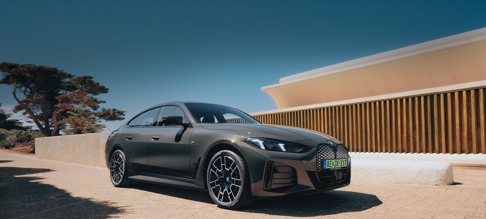 BMW Magyarország hivatalos weboldala: gépjárművek és innováció