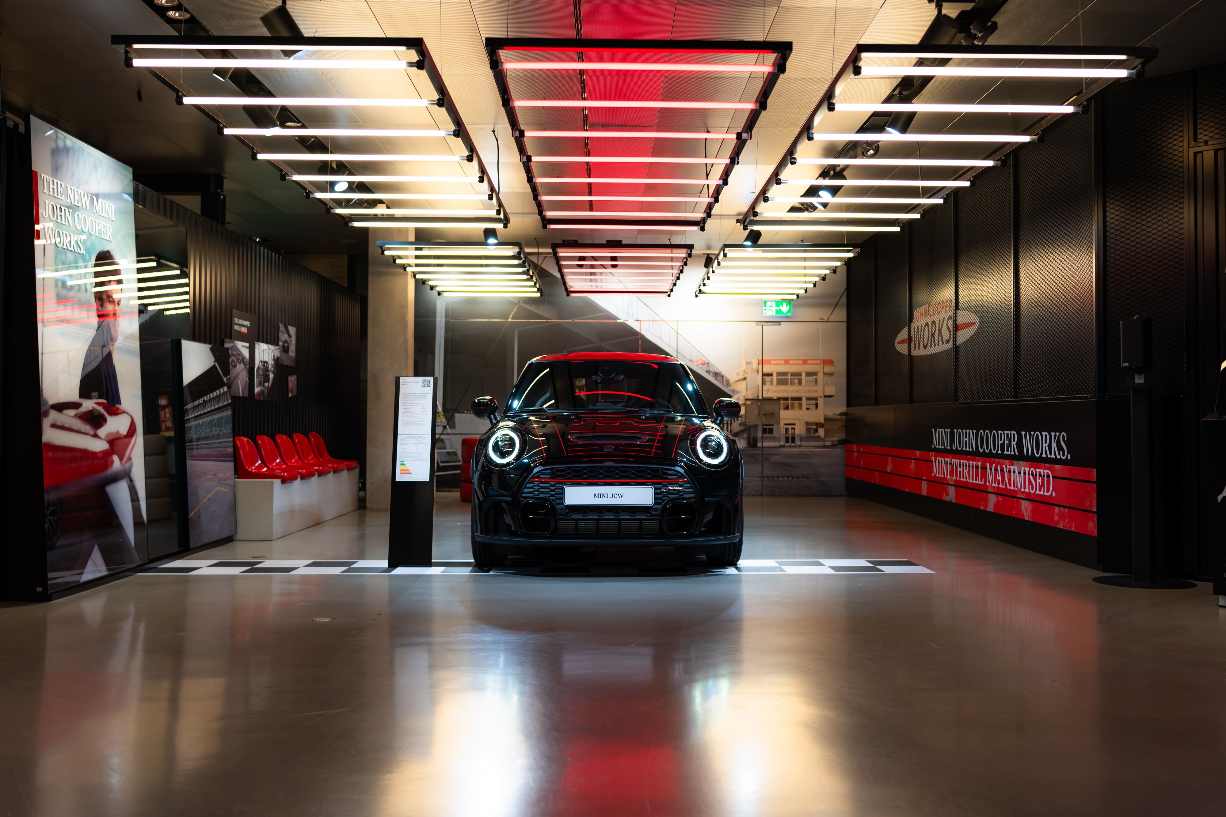 EXPLORE THE MINI EXHIBITION IN THE BMW WELT IN MUNICH